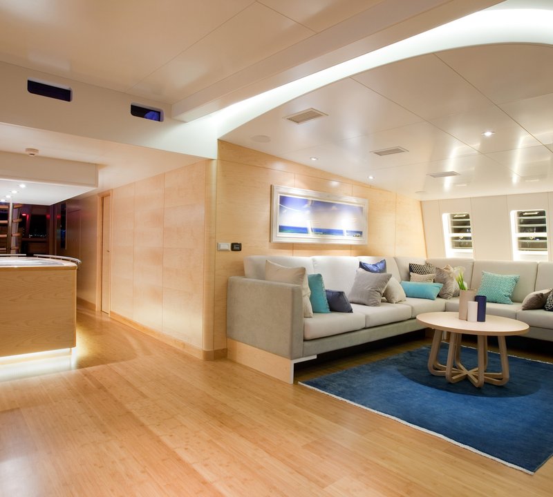 Yacht NECKER BELLE, Jmv Industries (Cmn Group) | CHARTERWORLD Luxury ...